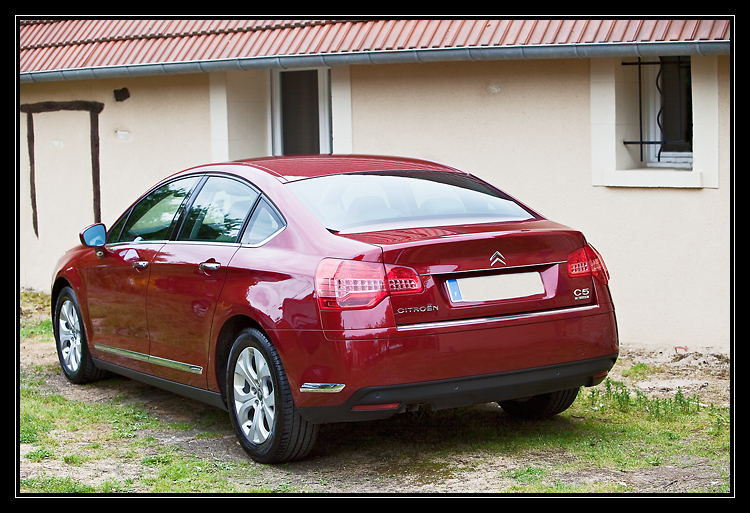 Présentation C5 II Berline HDI 138 Exclusive Rouge Profond