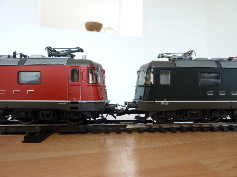 Re10/10 Märklin vs Re10/10 Roco - Locomotives - Forum 3Rails