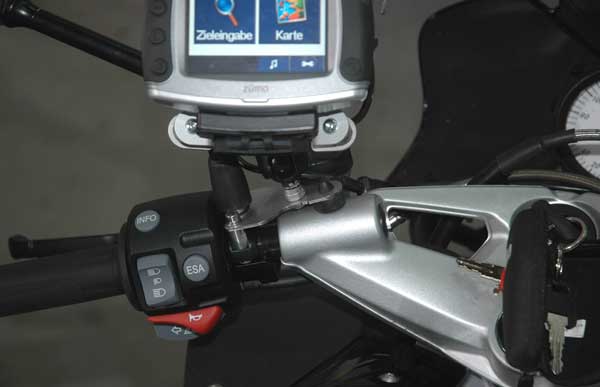 Montage Tomtom Rider version 1 sur K1300R (et autres systèmes GPS/PDA)
